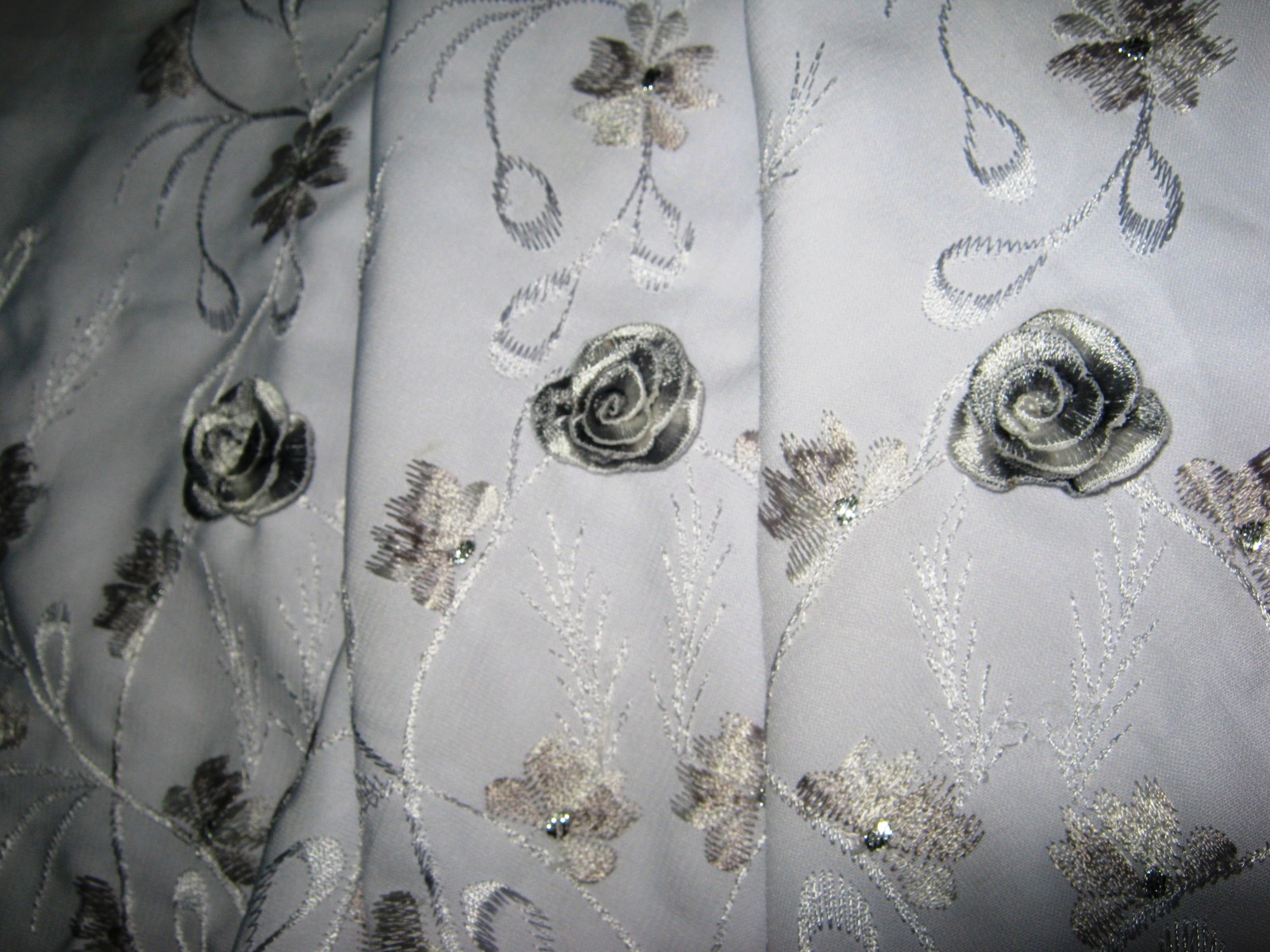 Muslimah Souq (Perlis): Telekung Vietnam Bunga Timbul 20 (grey & merah ...