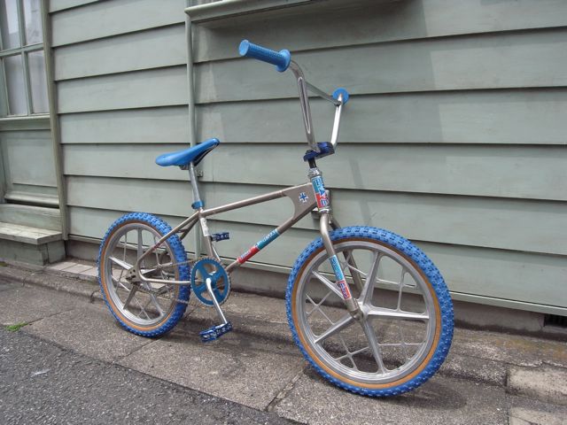 SCREAMIN' WEEKLY: 1982 BMX PRODUCTS INC BLUE MAX 『 PARTS OUT