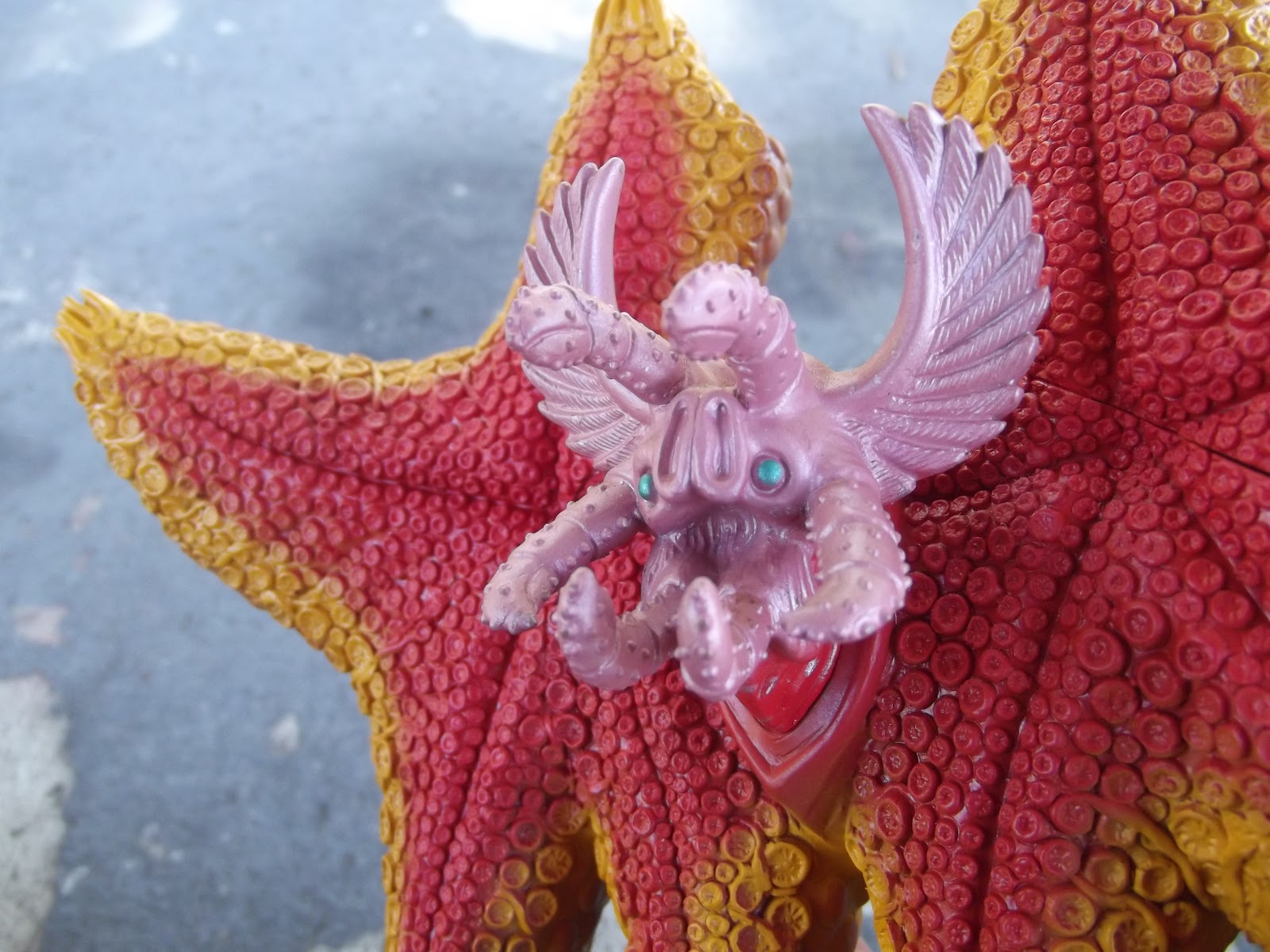 Raging Nerdgasm: Ultraman's Pestar from Bandai