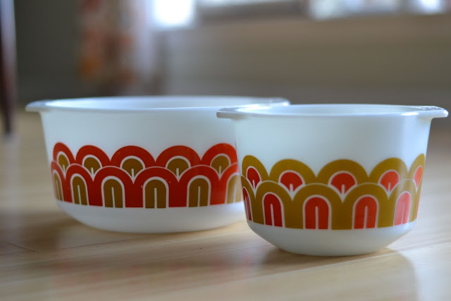 I can totally make that: Vintage Monday: Pyrex Design Deco