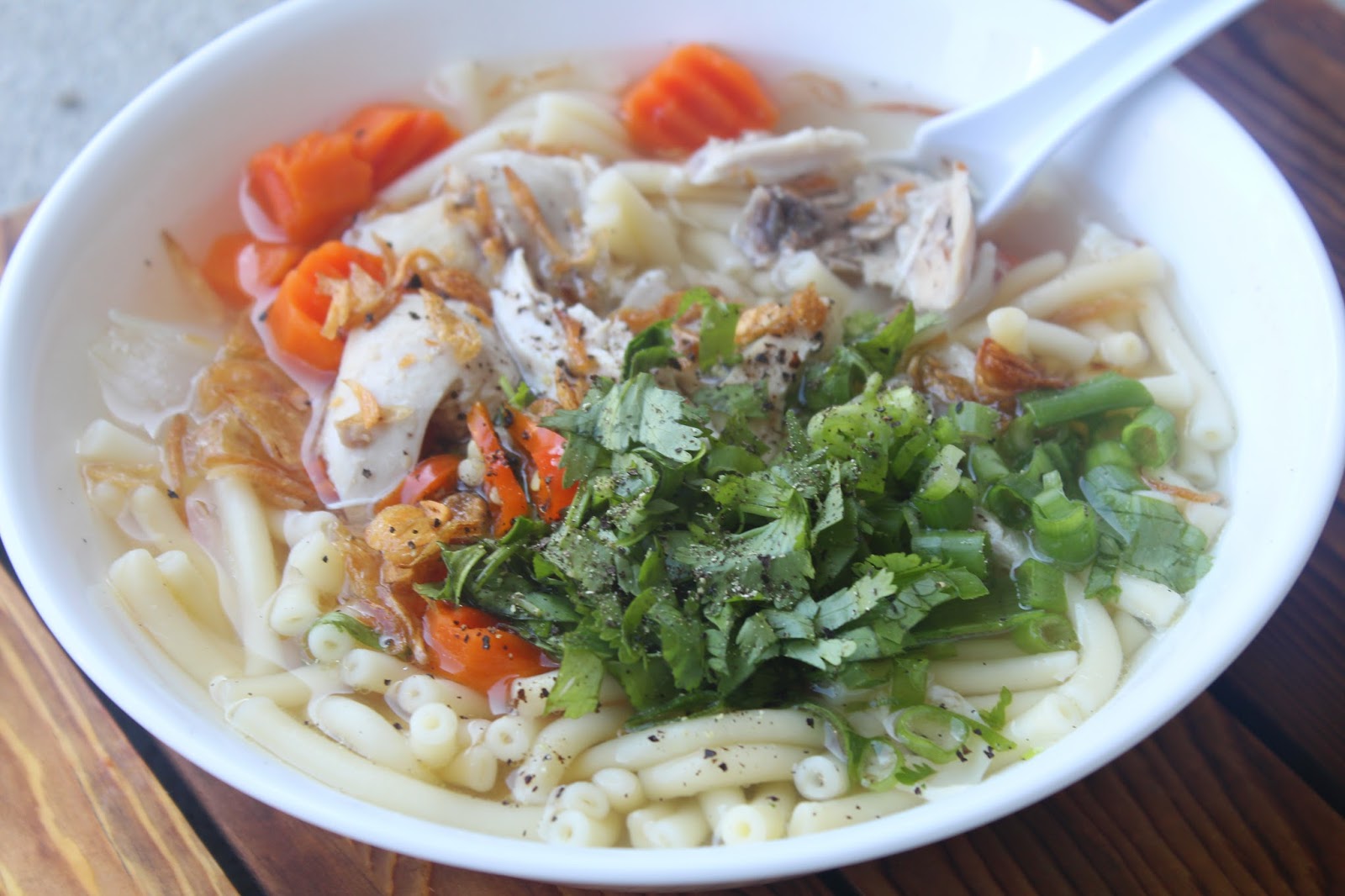 Blog of Salt: Nui Ga - Vietnamese Chicken Noodle Soup