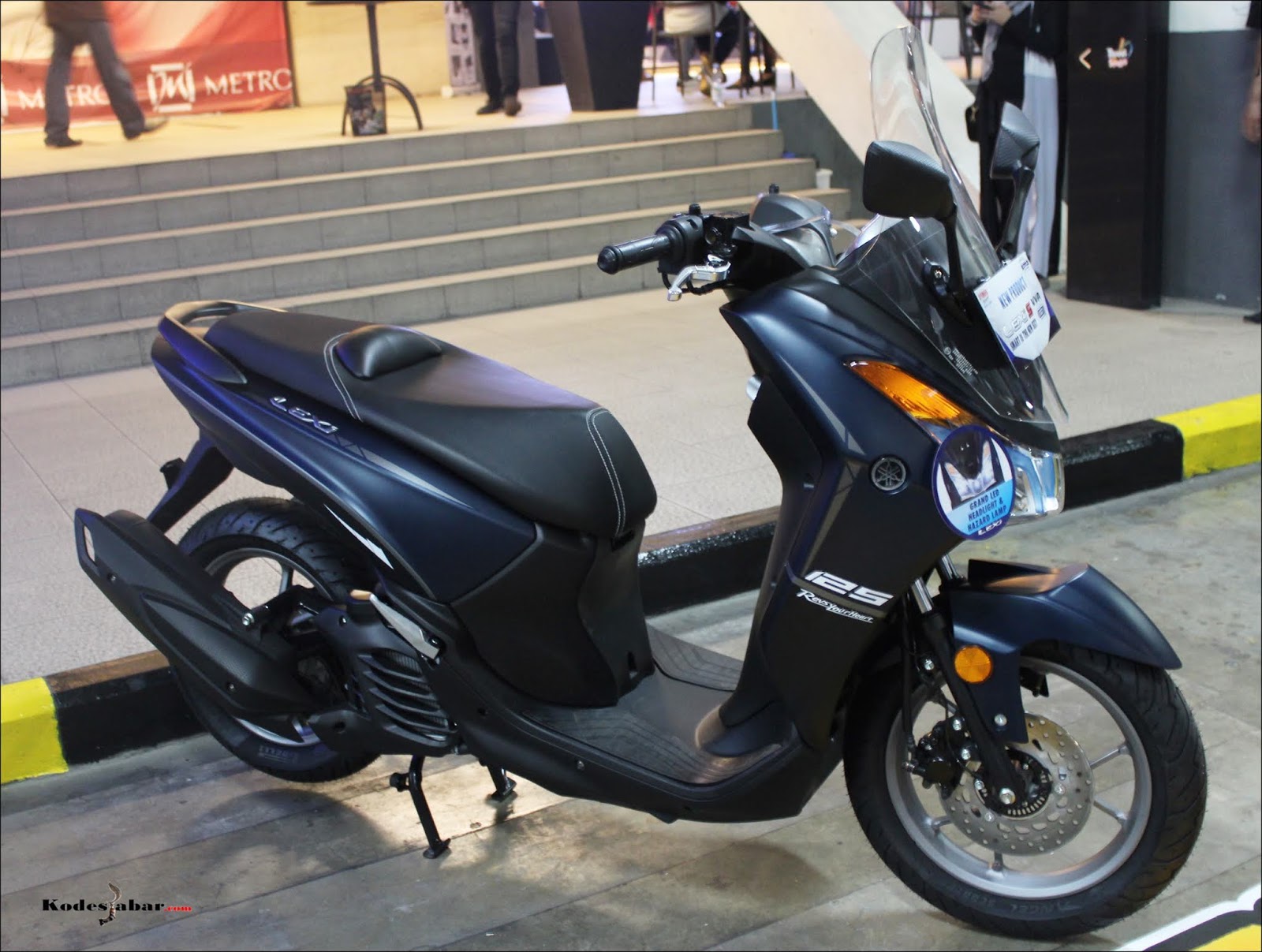 MAXI Corner Yamaha, Showroom Motor Kekinian di Trans Studio Mall ...