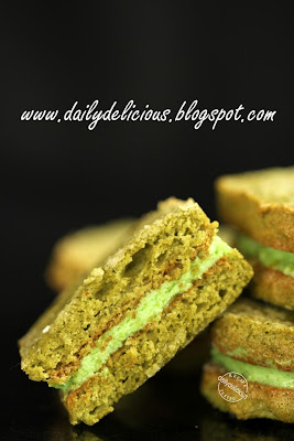 dailydelicious: Green tea Dacquoise: Delicious sandwich cookies