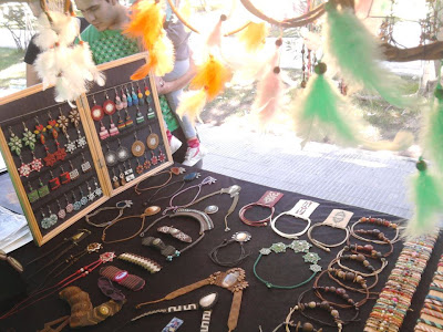 Artesanias en macramé: Foto del puesto en la ultima feria