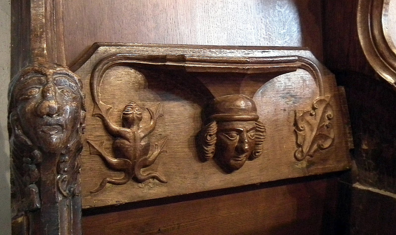 Looking at Sussex Churches: Misericords