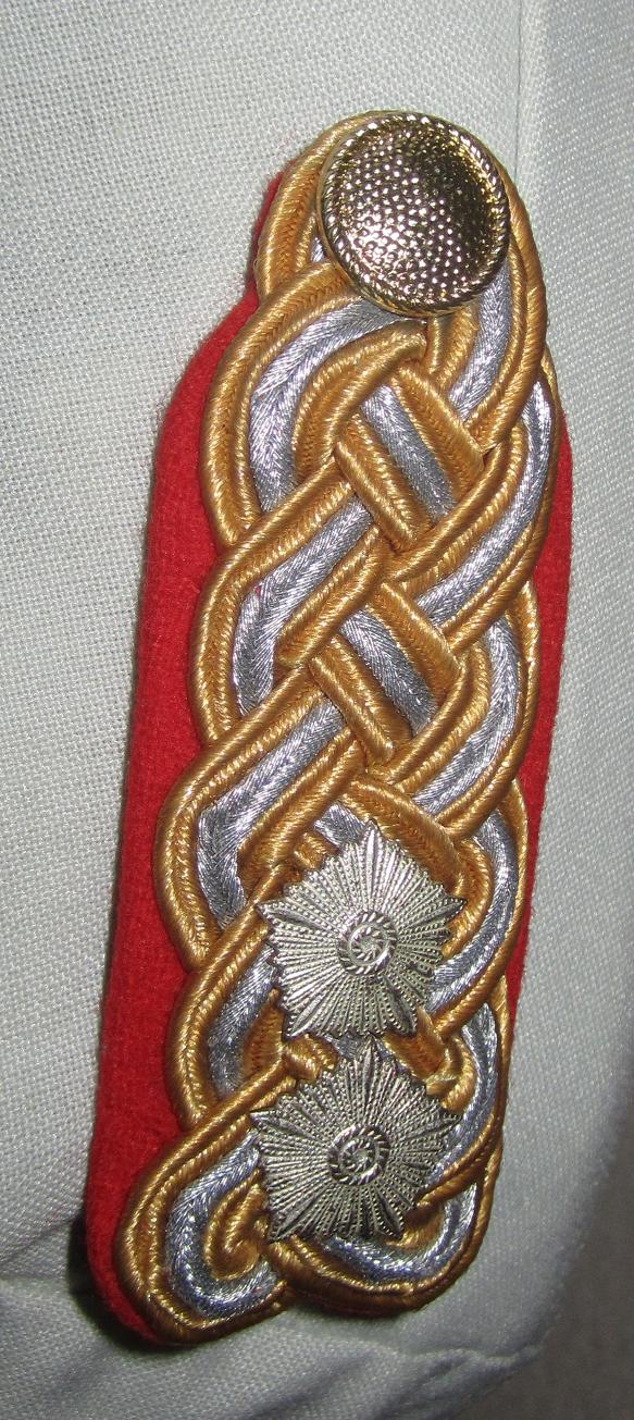 Uniformen der DDR: NVA Generalleutnant Landstreitkräfte Dienstuniform ...