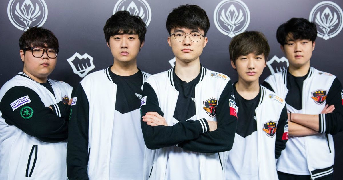 SKT se preparará para Worlds enfrentándose a un grupo K-Pop | Kpop Replay