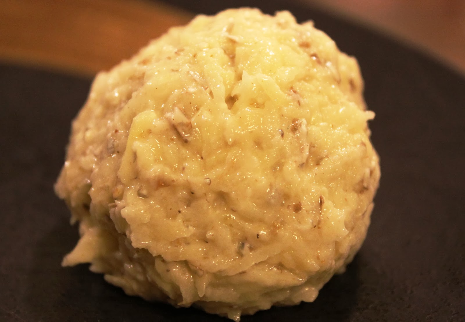 Velkommen til Kjøkkenkroken: Klubb og duppe, raspeball eller komle?