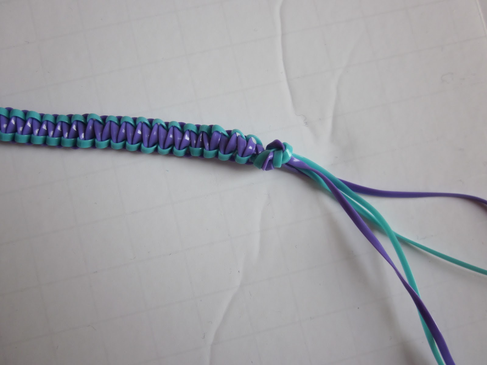 The Crafty Novice: DIY Cobra Bracelet