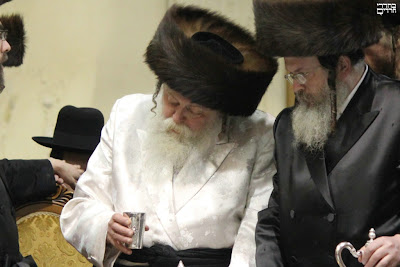 Shearim: The Toldot Avraham Yitzchak Rebbe in Boro Park and Rabbi ...