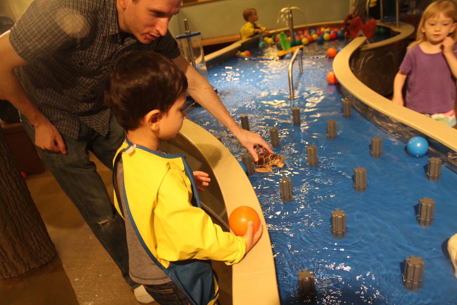 Niam's World: Going on a bear hunt! Big Dark cave...