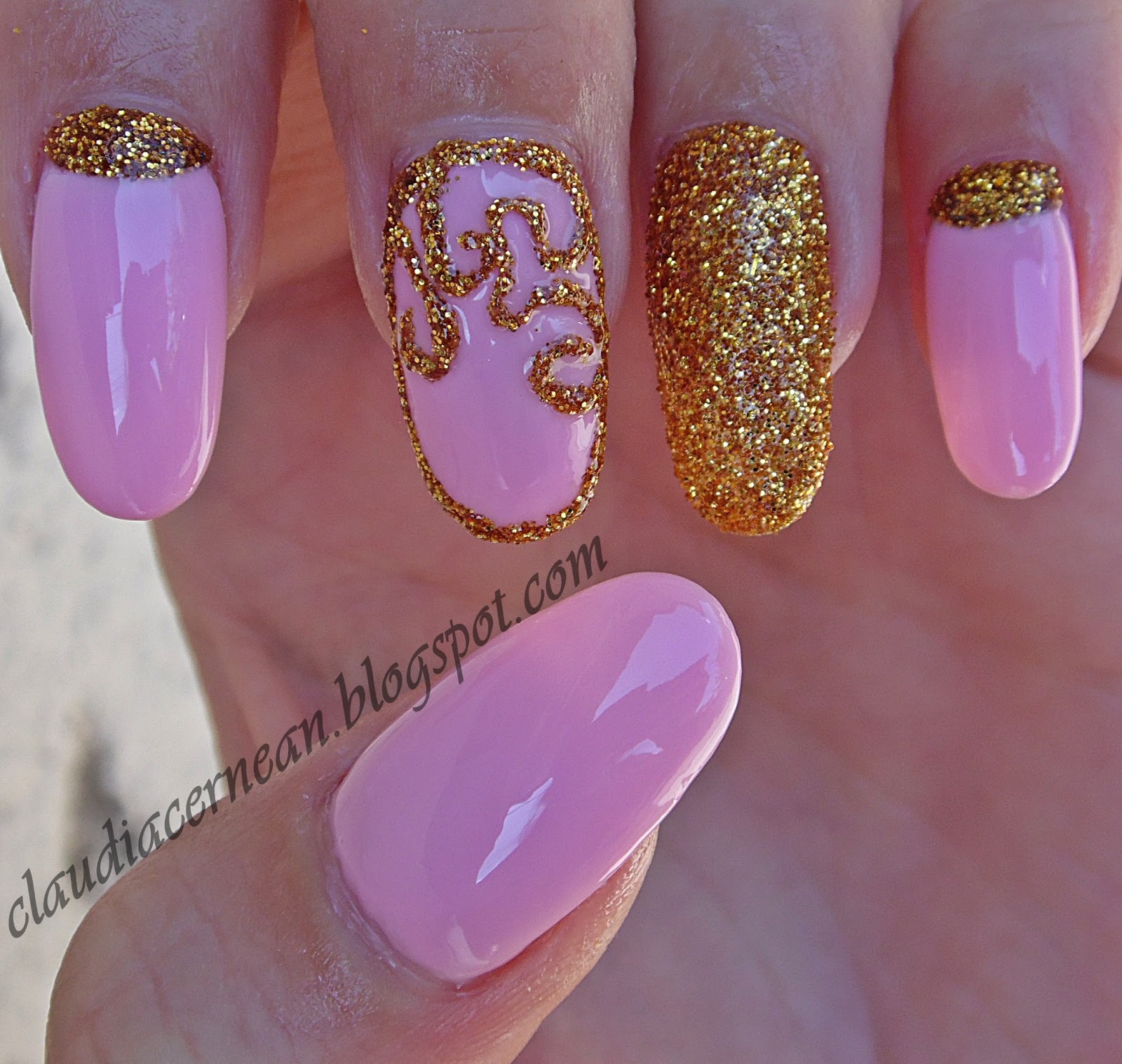 Nails Art Tutorials: Unghii Roz Pal - Pale Pink Nails