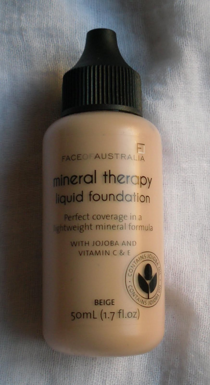 Beautifully Glossy: Face of Australia foundations Part 1