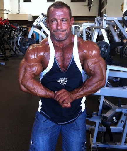 world bodybuilders pictures: french bodybuilder Christian Lacoche
