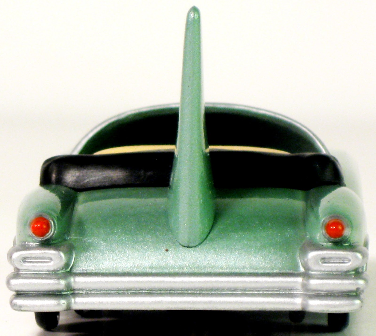 Toys and Stuff: Gearbox Toys 2006 Flash Gordon Space Car