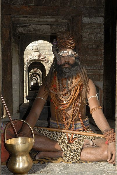 Budaya Bali : Dewa Siwa - Mahadewa dengan Lingga dan Bulan Sabit