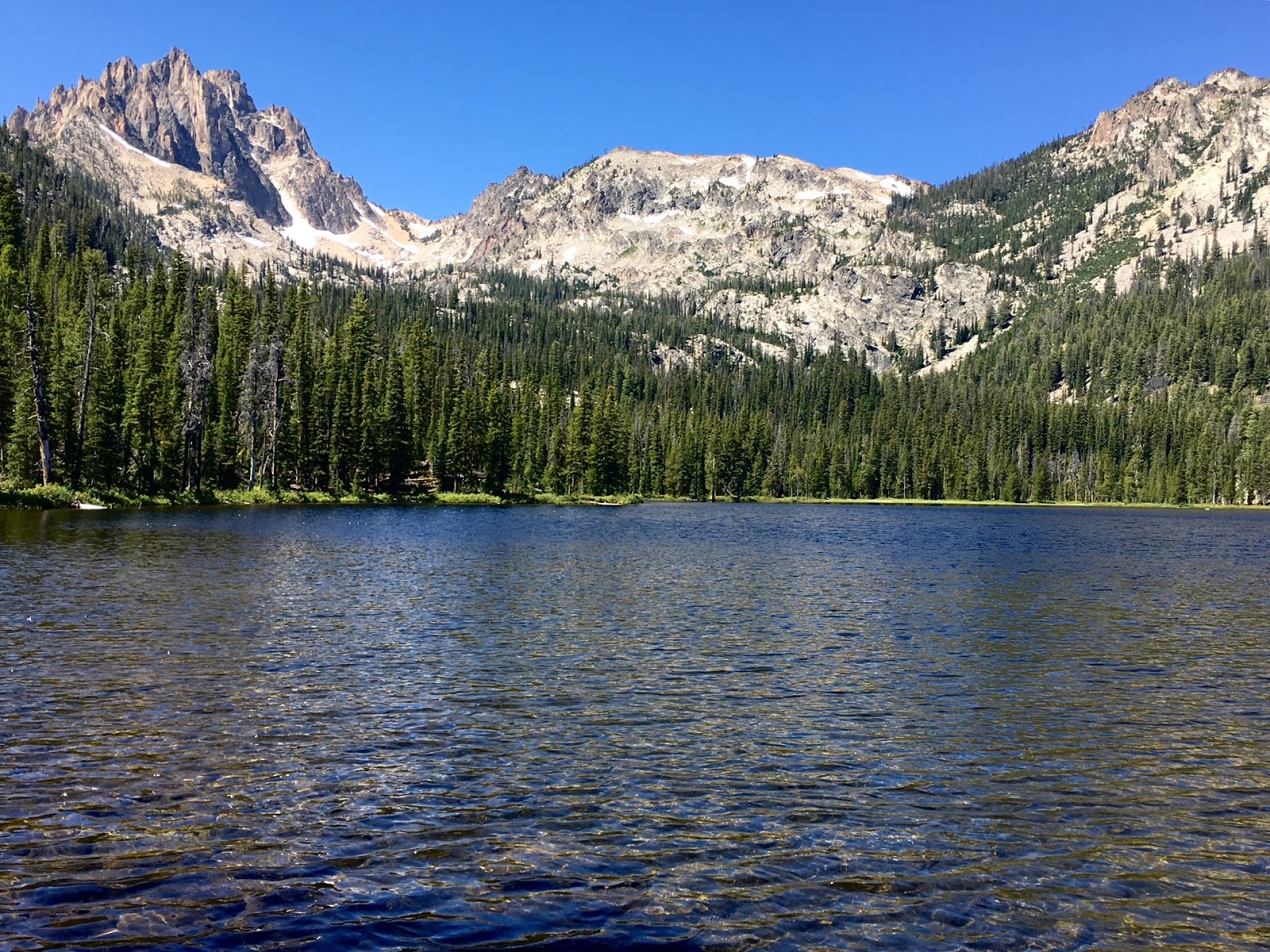 5 Lake Backpacking/Hiking Trips Anyone Can Do
