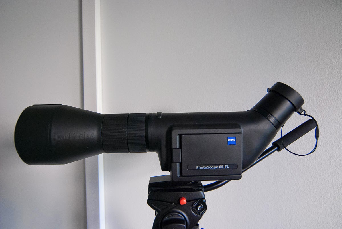 Hullu Paroni: Optiikkatesti: Zeiss Photoscope 85FL