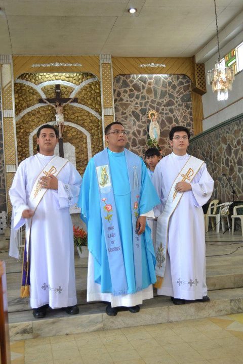 The Pinoy Catholic: GULP Alert: Blue as a liturgical color