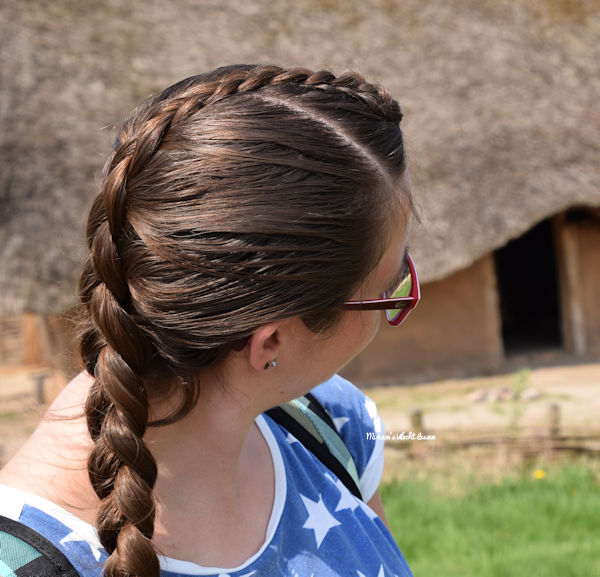 Miriam's Vlecht Lessen: Hanekamvlecht (Mohawk / Bunhawk braid)