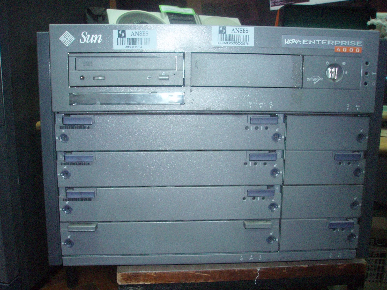 El museo virtual del C.U.P.E.D.: Servidor SUN Enterprise 3500 y 4500