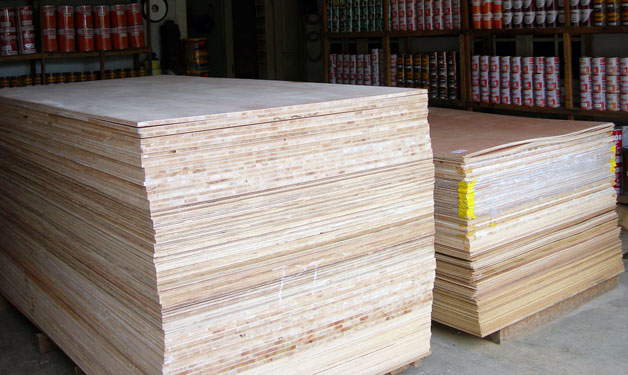 Industri Kayu Lapis Indonesia