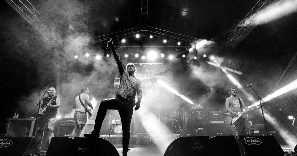 Helly Cherry Web Magazine: Fenomen „Brkovi"