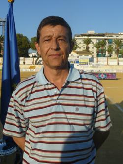 Julián Beltrán vuelve a los banquillos.