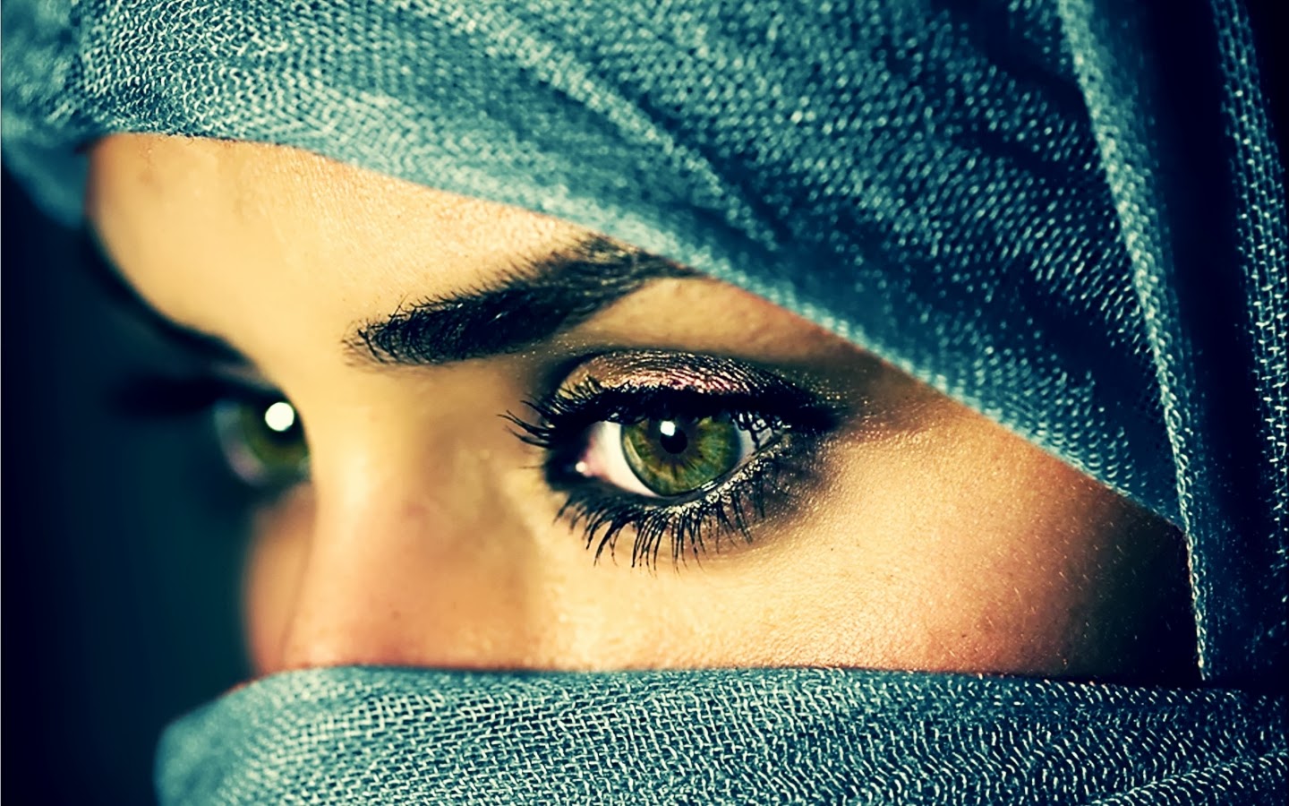 Mil Fondos de Pantalla Para Ti: Es solo una mirada para el mundo