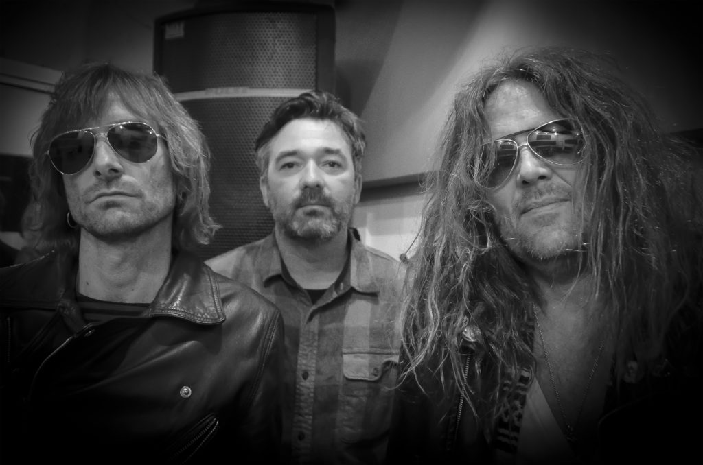 EARTHQUAKER : Rock y letras: La Chinga : cuando la velocidad se ...