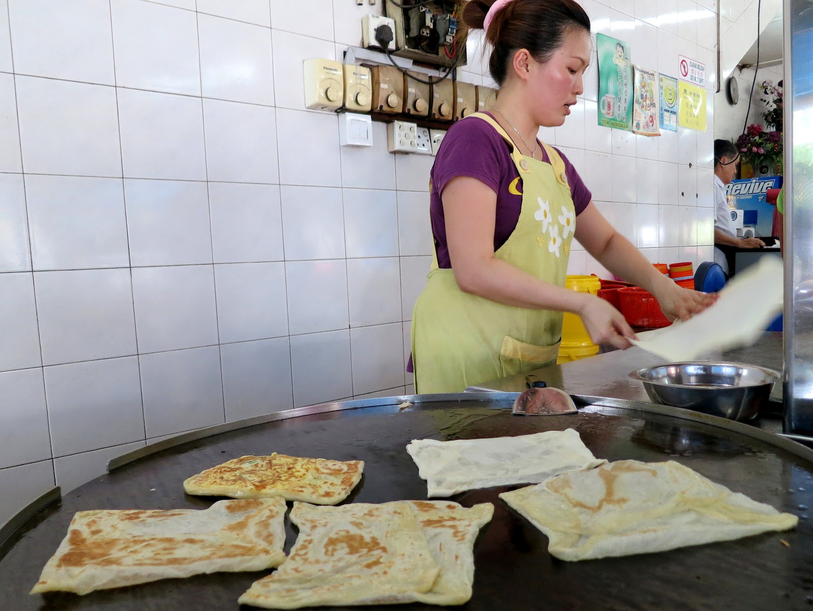 Chinese Roti Prata (Canai) @ Restoran Furong 芙蓉华人煎饼 in Taman Johor Jaya ...