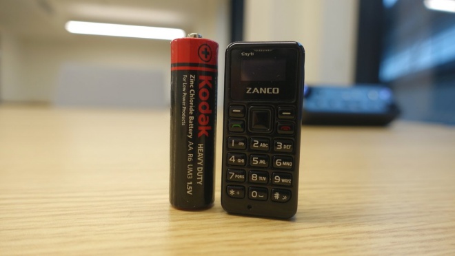 The world's smallest Mobile Phone Zanco tiny t1 - Chill Tricks Tech ...