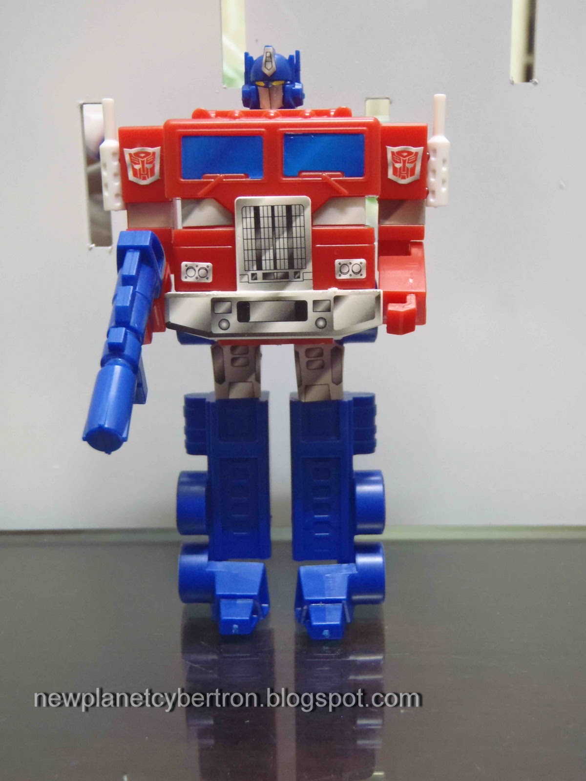 New Planet Cybertron: Transformers Review – G1 Optimus Prime (Kabaya)
