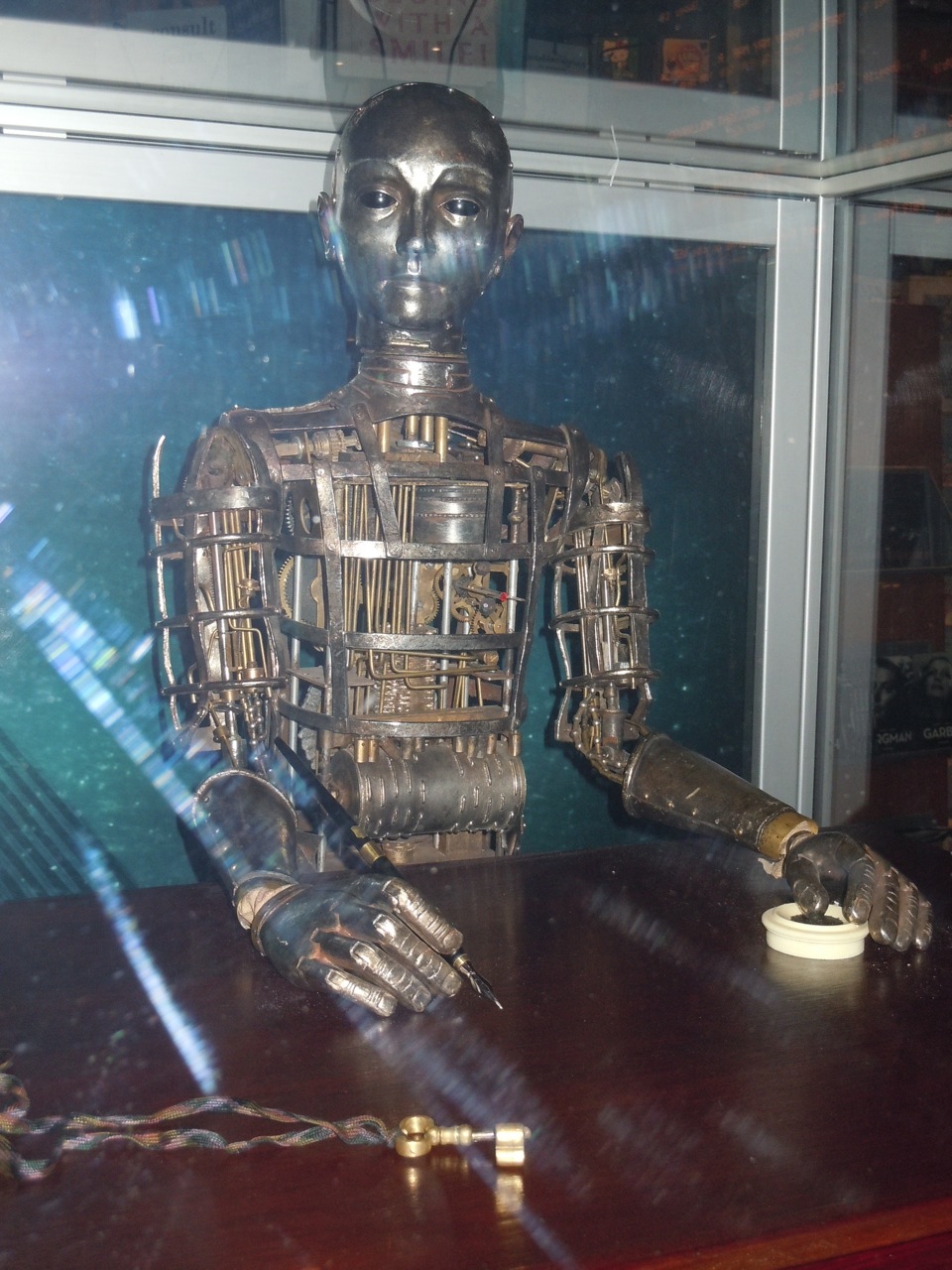 Hollywood Movie Costumes and Props: Original costumes and automaton ...