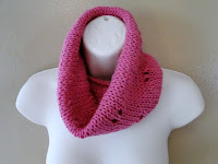 Ruby Knits: Free Pattern Friday - Eyelet Cowl