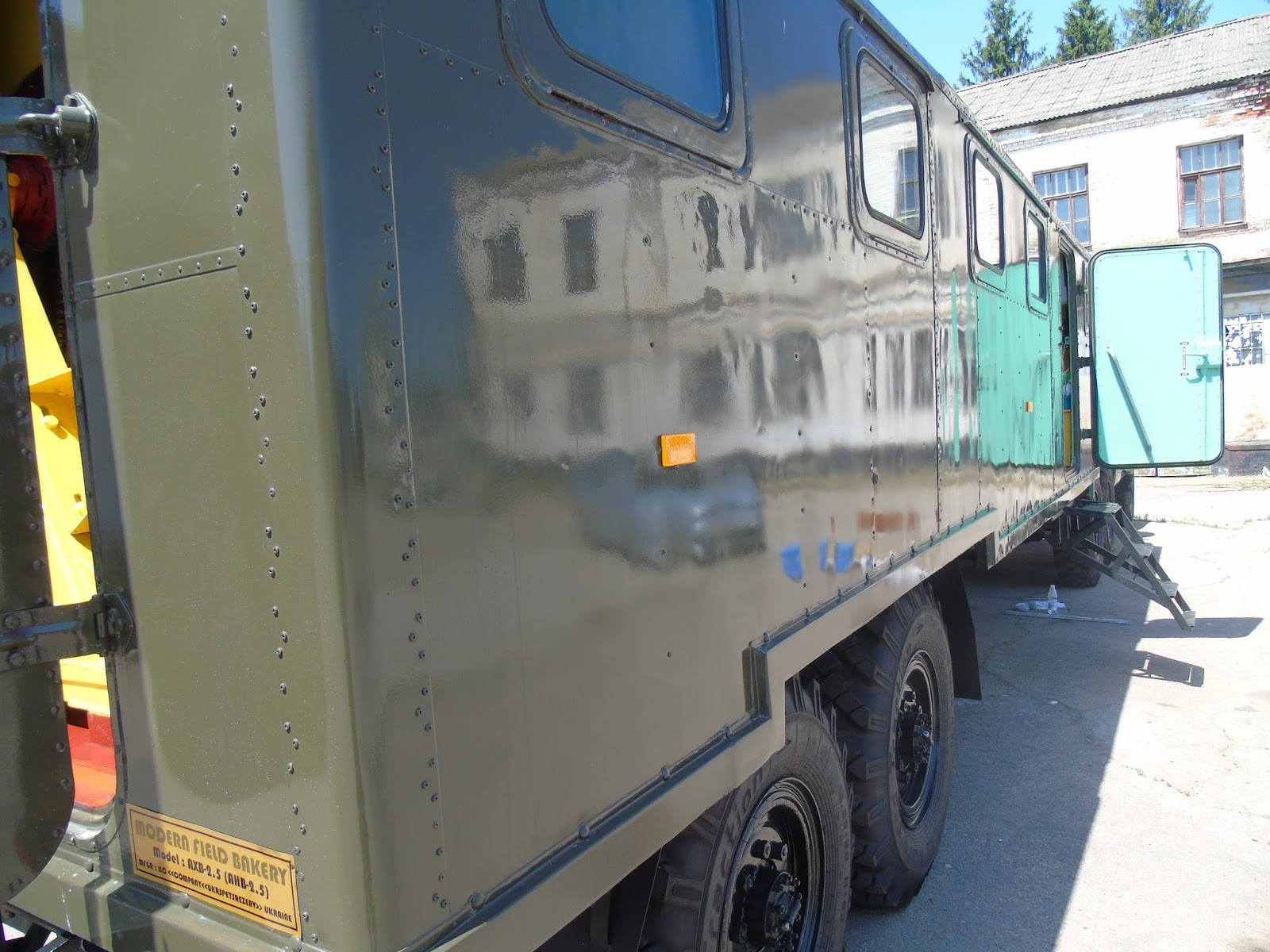 Mobile Field Bakery System 2500 kg per day