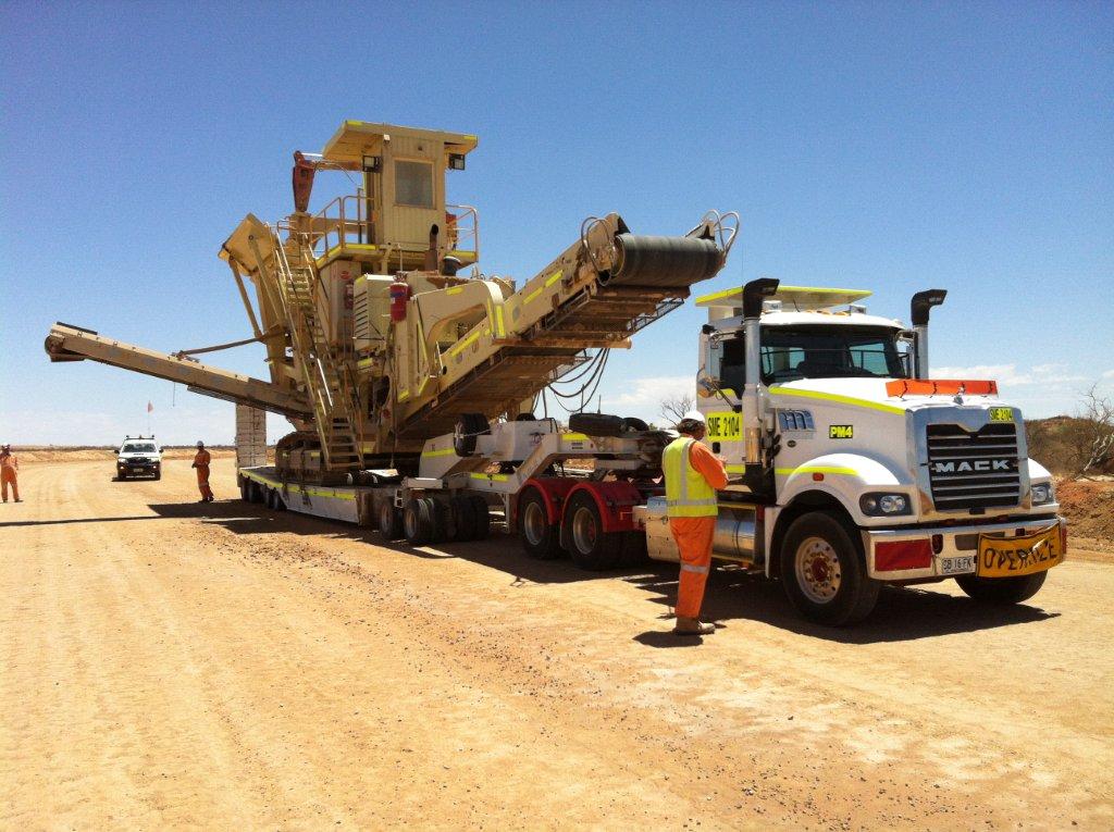 Mining Mayhem: Overloaded Low-Loader