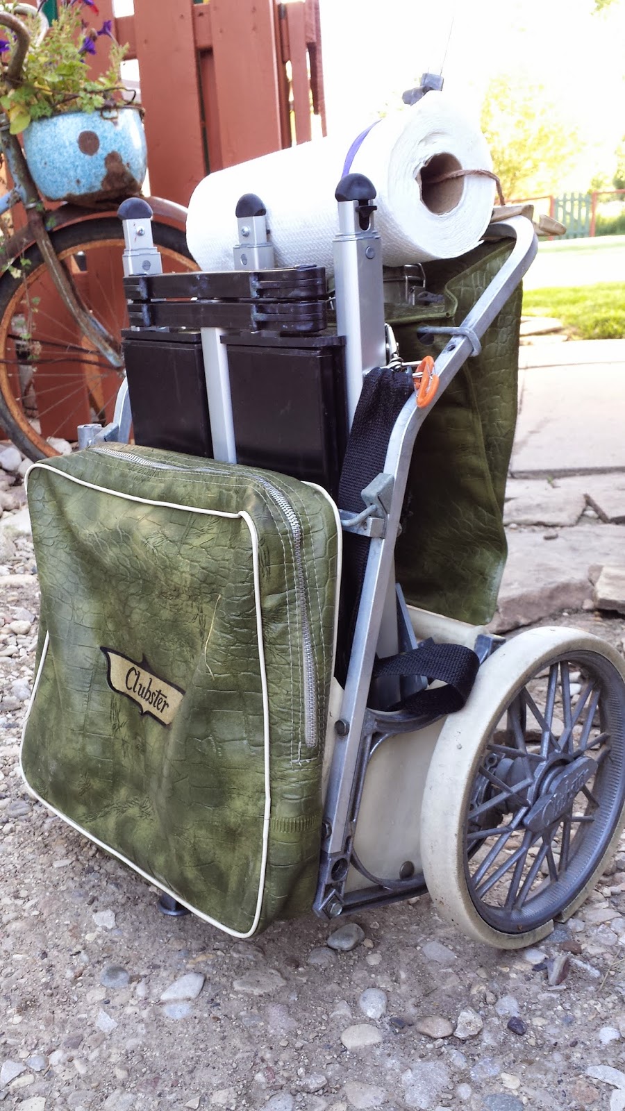 Vintage Golf Cart-Turned Easel Transport System | Magpie Wire