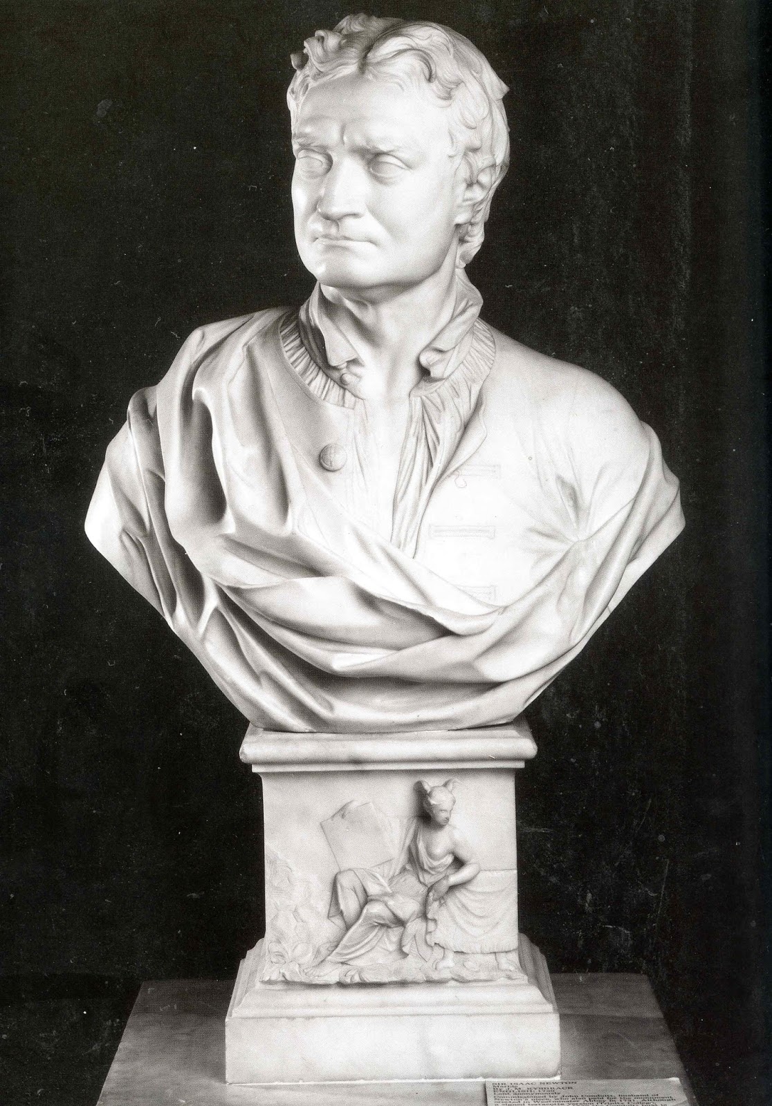 English 18th Century Portrait Sculpture: Bust of Isaac Newton by ...