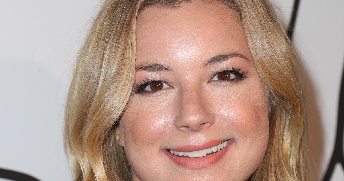 Daily Celebrities Paparazzi, Candid and Photoshoot Pictures: Emily ...