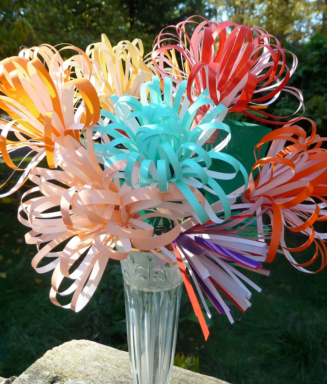 Trying Out "Paper Blooms" by Jeffery Rudell