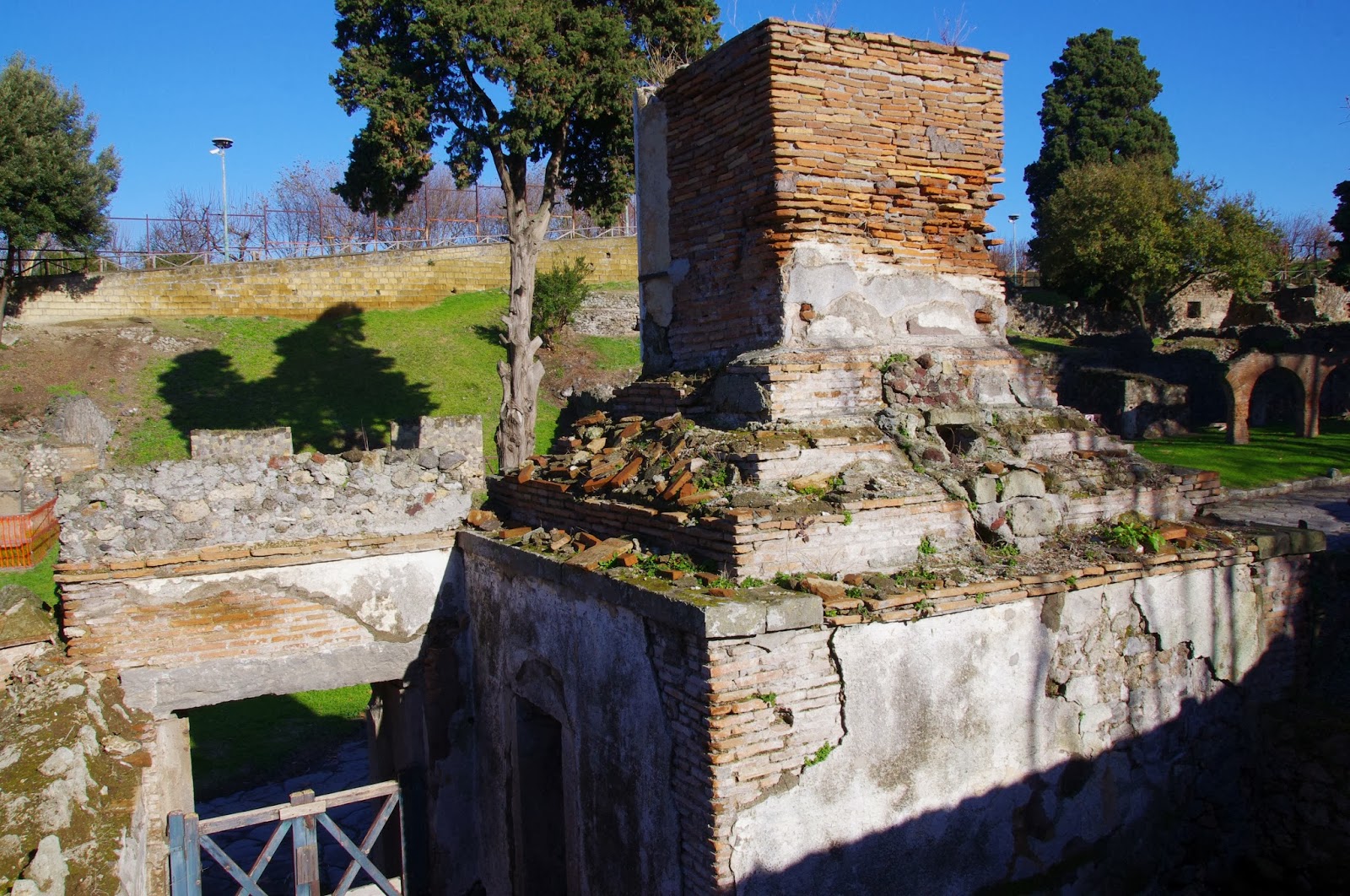 Uncharted Ruins: Pompeii 79 AD - Part III
