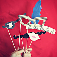 Totally Tutorials: Tutorial - How to Make Your Own Photo Props