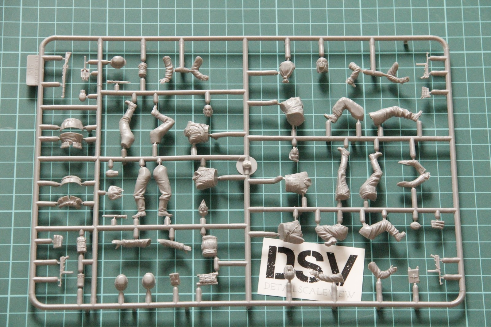 Master Box 1/35 Crossroad Eastern Front (MB35190) - DetailScaleView