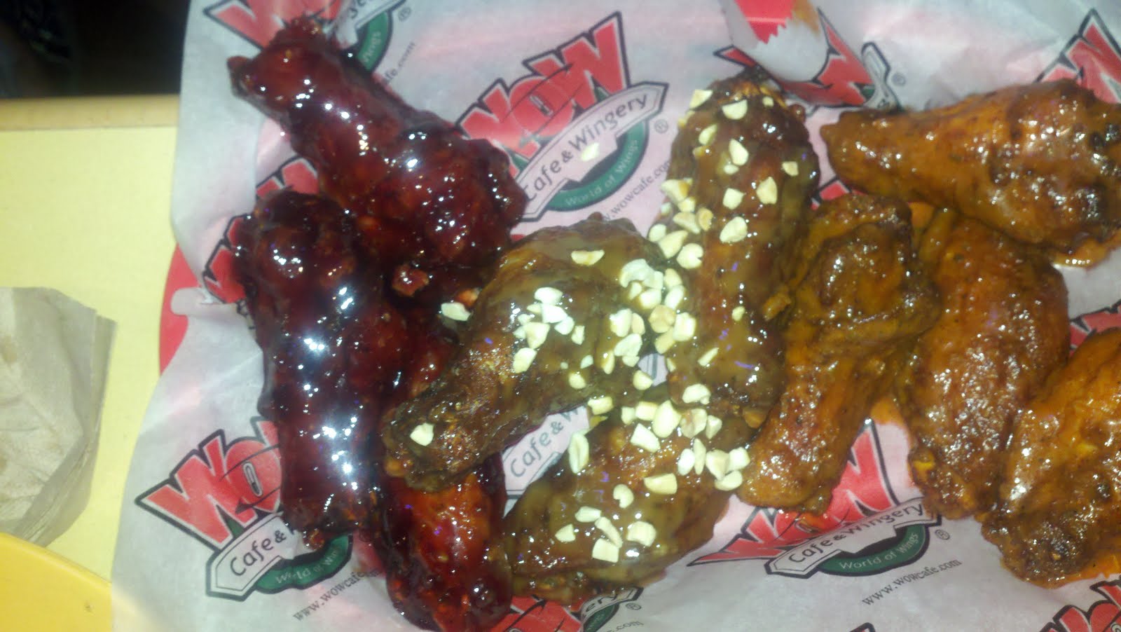 WINGS ACROSS TENNESSEE: WoW Cafe & Wingery