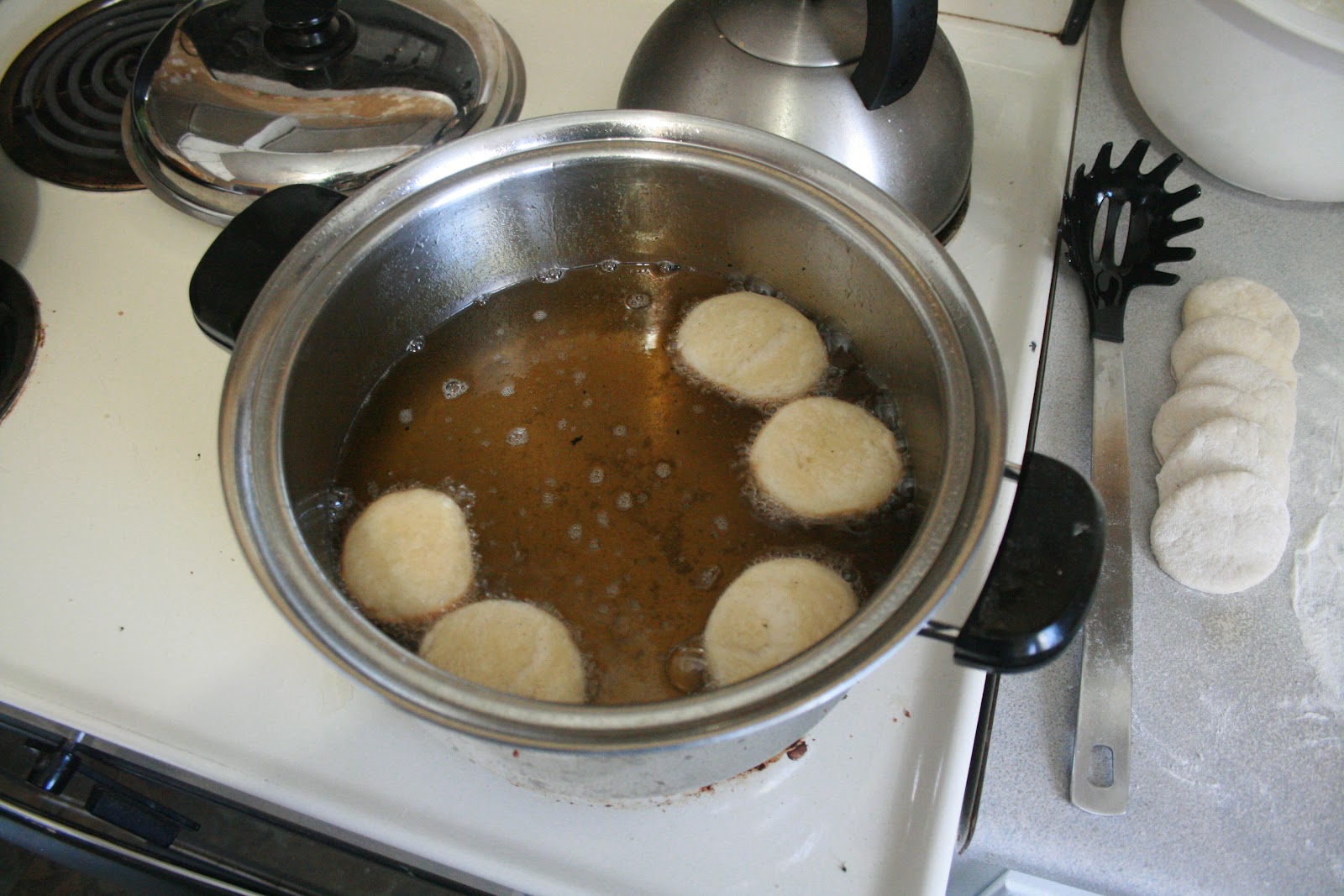 Meals by Martins: Homemade Apple Sauce Donuts