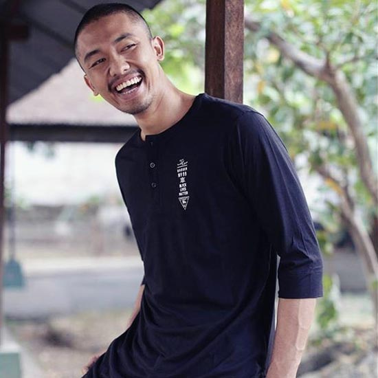 Biodata Dan Profil Lengkap Uus - Biodata Artis