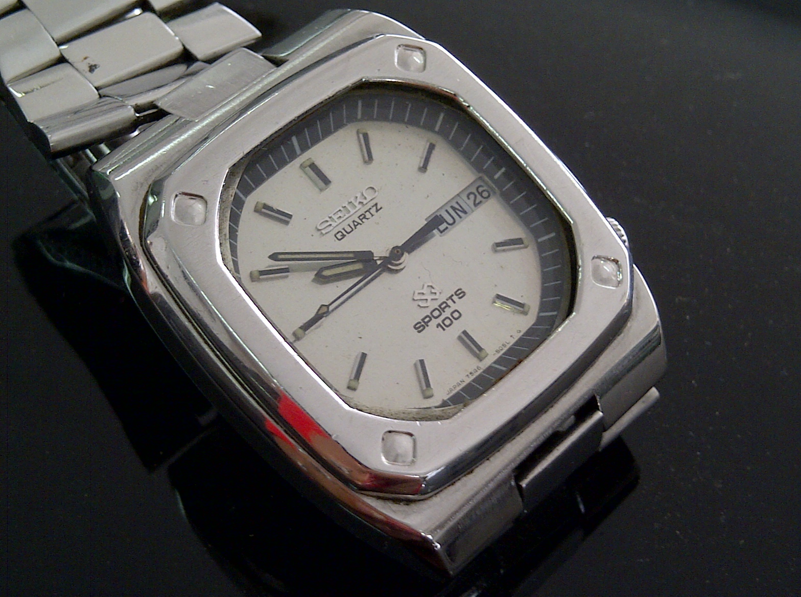 SEIKO SPORTS 100 QUARTZ | ELLYE SHOP