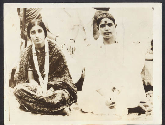 Four Generations Of Mahatma Gandhi Family Photos | Rare & Old Vintage ...