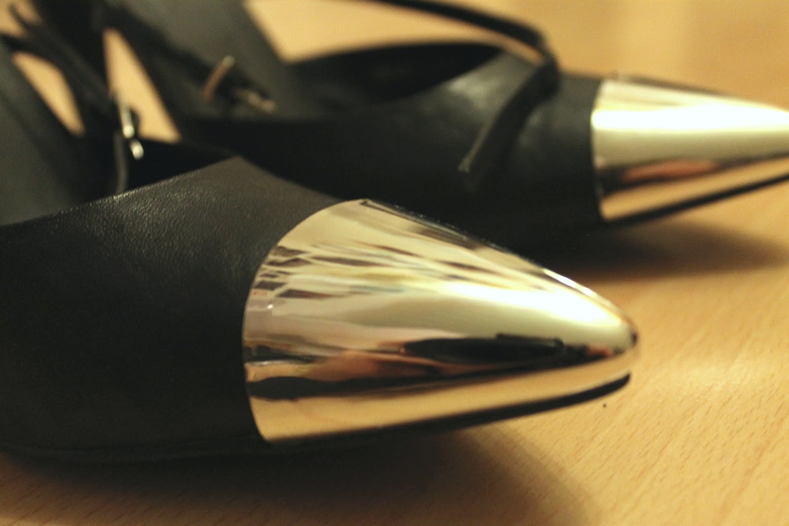 hejhej: A very sharp shoe!